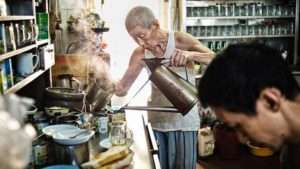 Asal Usul Budaya Kopitiam yang Masih Hidup Sampai Sekarang - Purple Durian